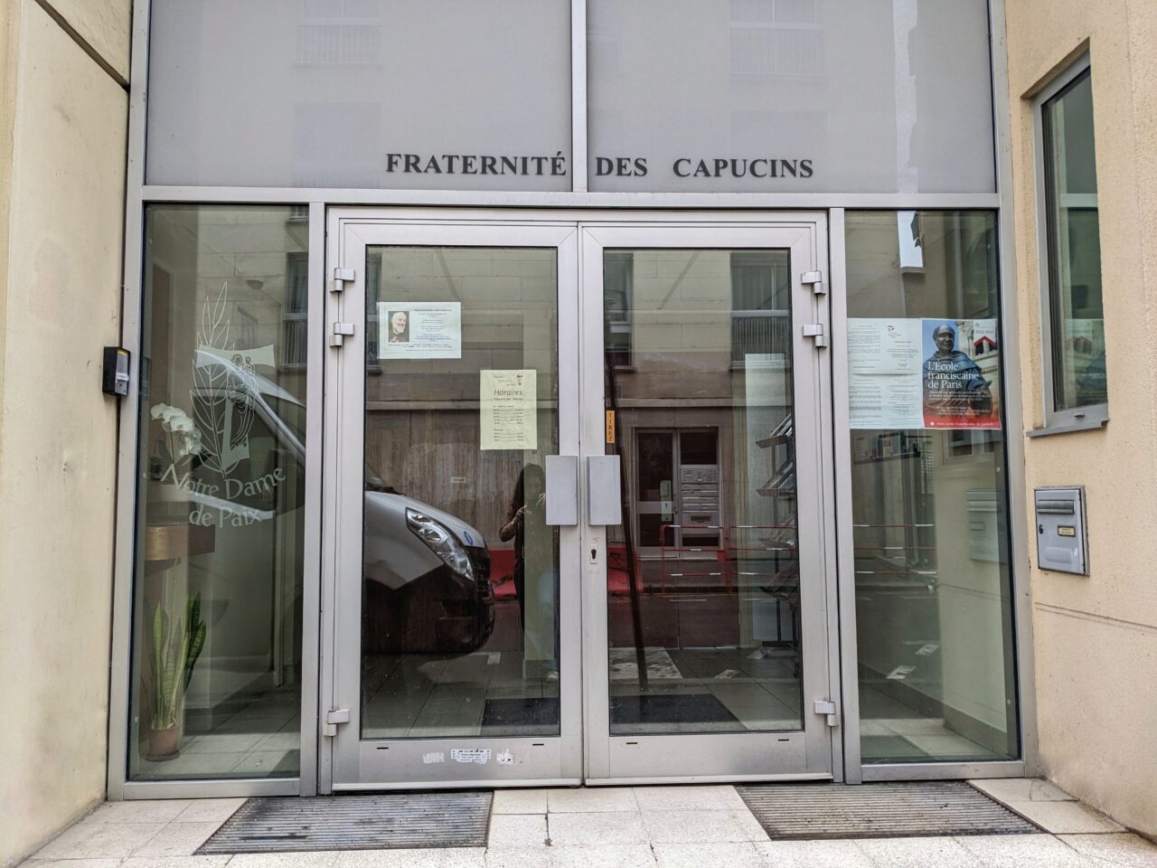 La fraternité de Paris | Frères Mineurs Capucins, Province de France