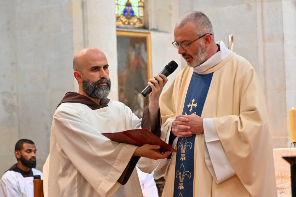 Homélie des professions solennelles : « Revêtir le nom de frère mineur ...